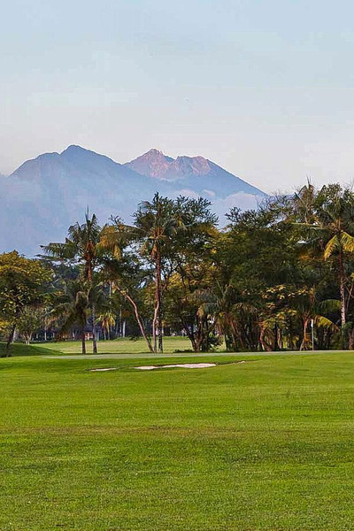 Lombok Golf | Resort - GEC Rinjani Country Club - Golf Course | Hotel ...
